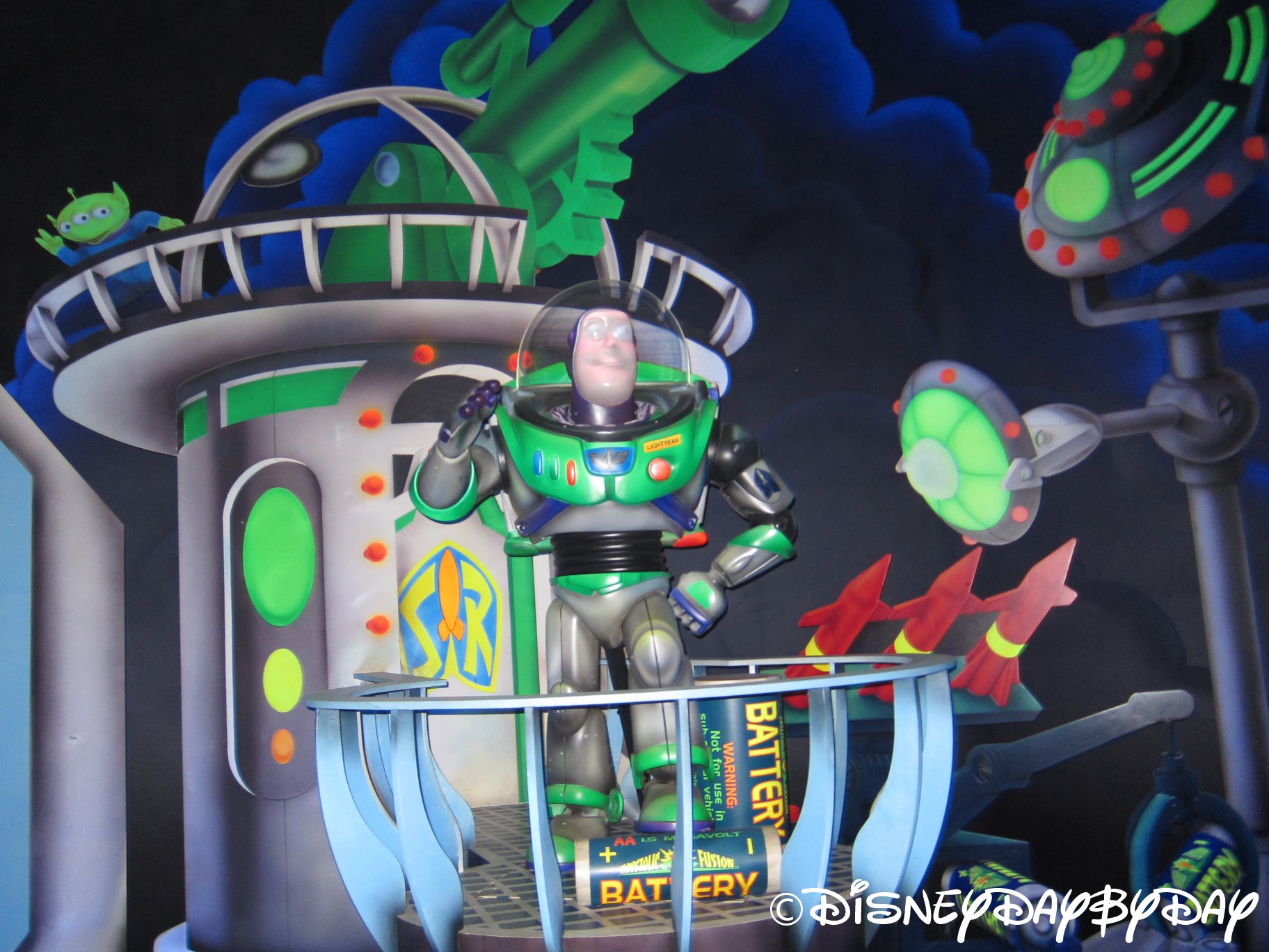 Magic Kingdom: Buzz Lightyear’s Space Ranger Spin | DisneyDayByDay