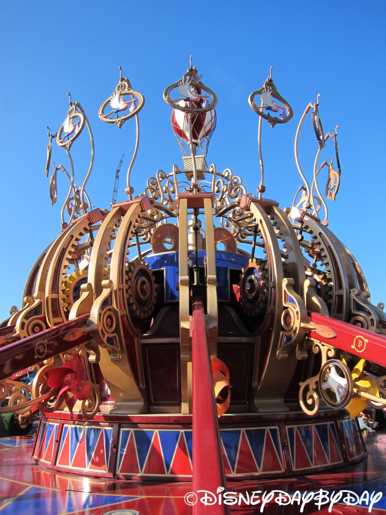 Magic Kingdom: Dumbo the Flying Elephant | DisneyDayByDay