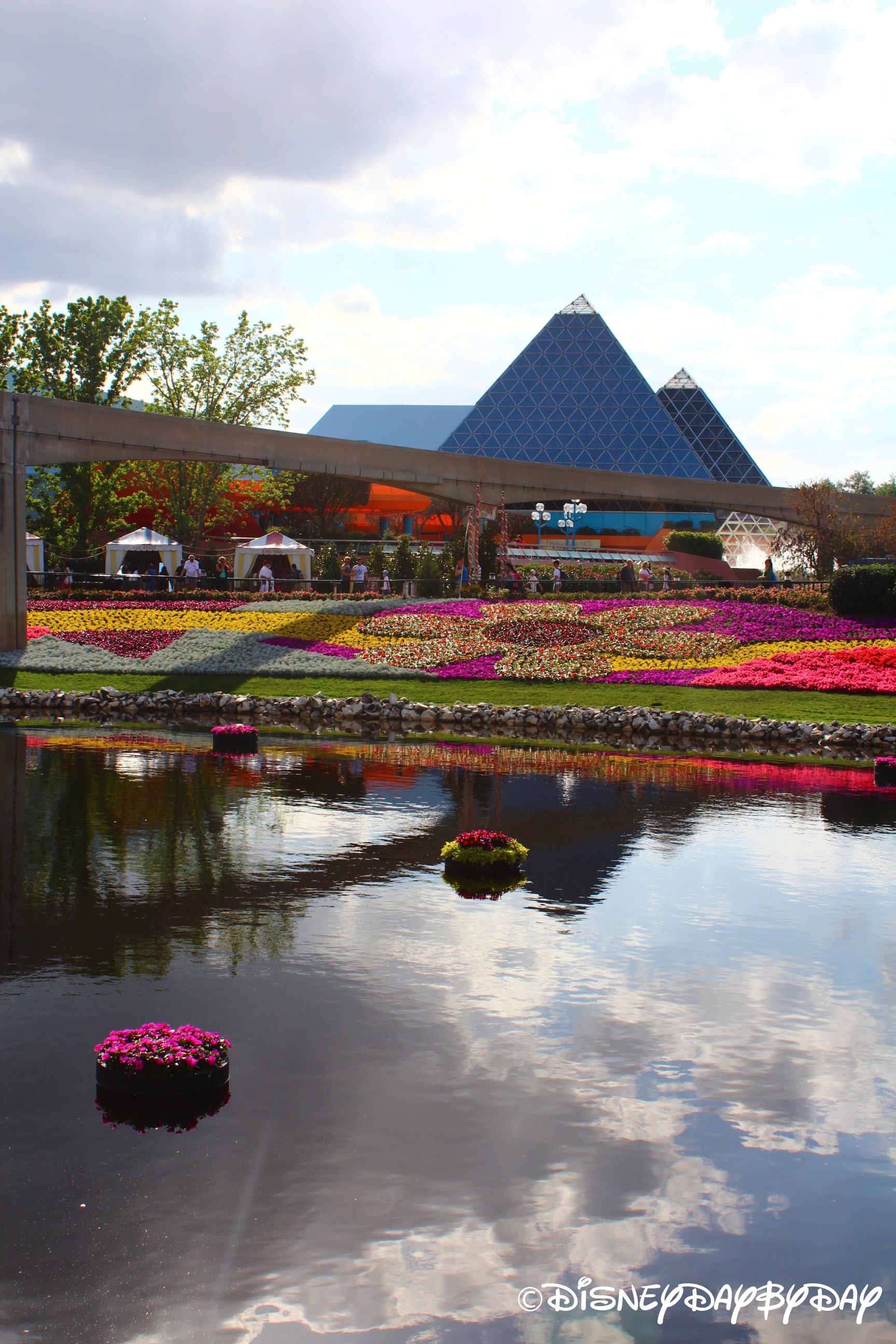 Epcot: Journey Into Imagination With Figment | DisneyDayByDay