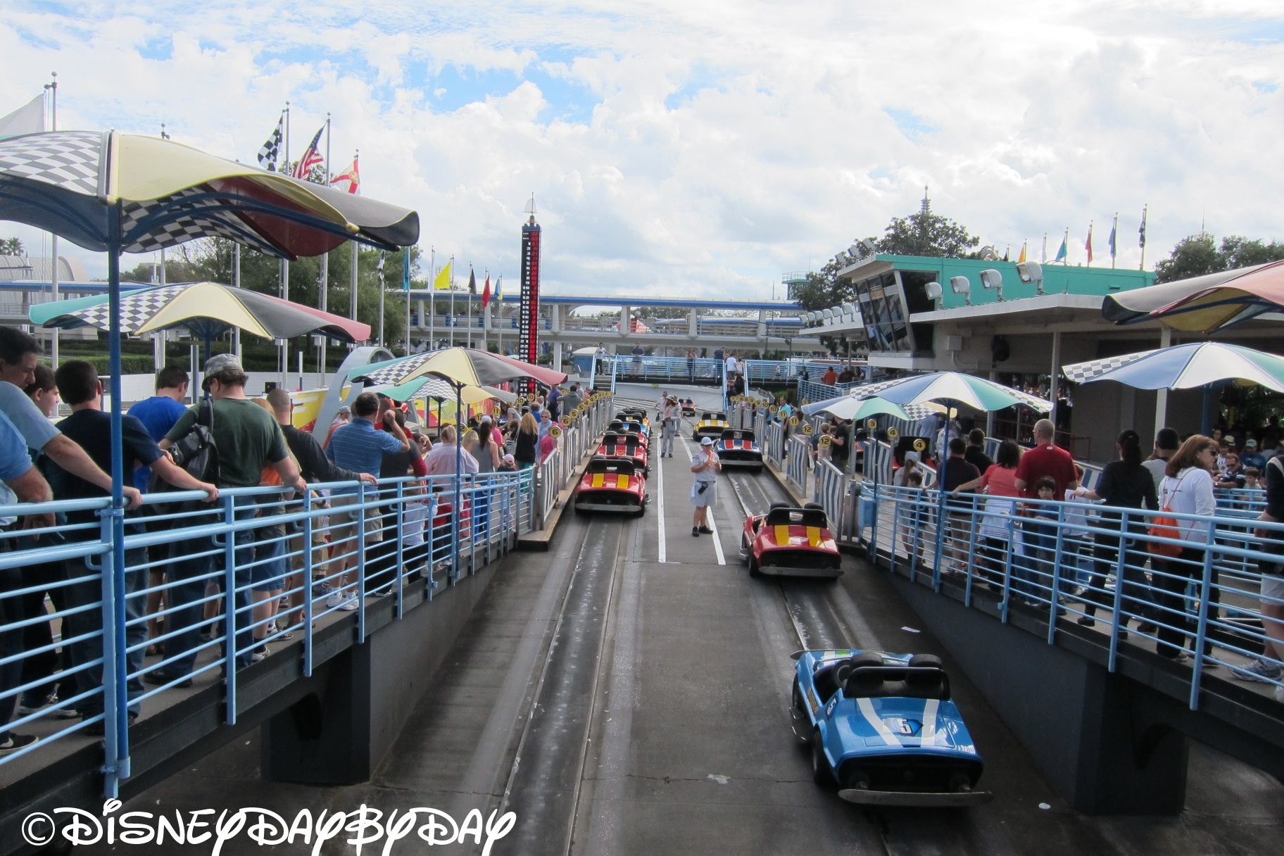 Magic Kingdom: Tomorrowland Speedway | DisneyDayByDay