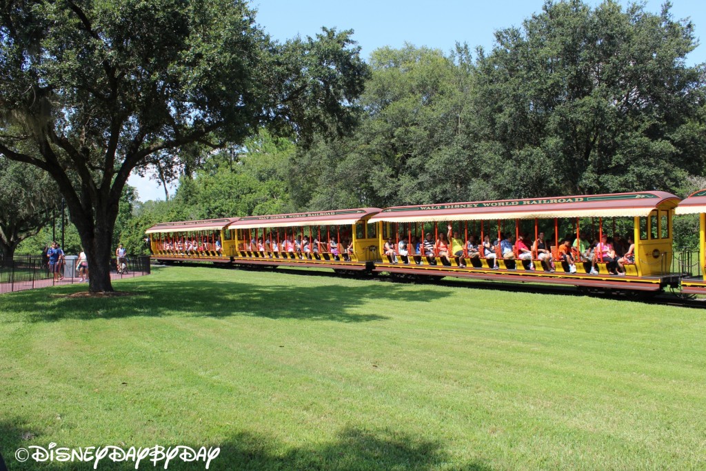 Magic Kingdom: Walt Disney World Railroad | DisneyDayByDay