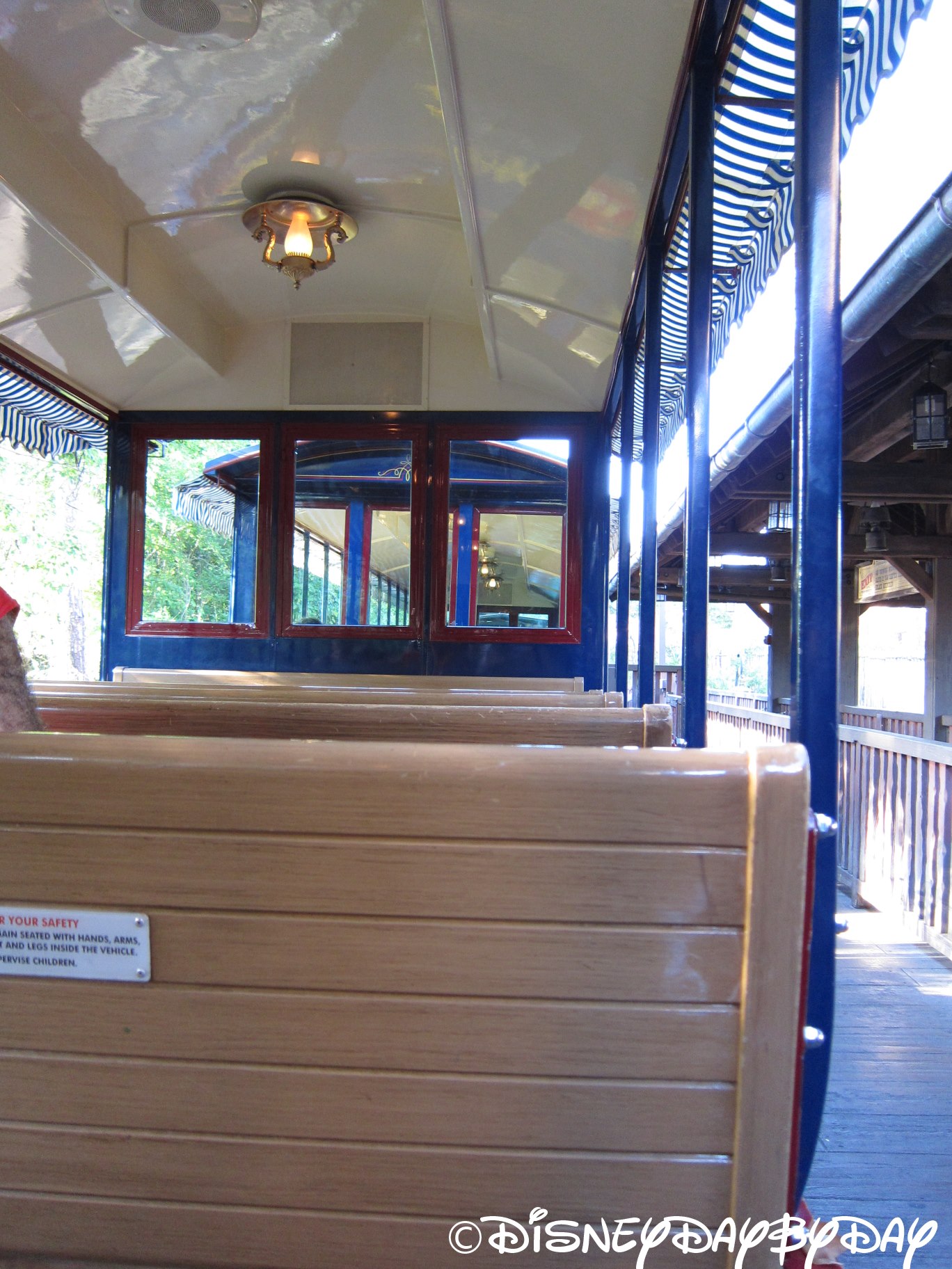 Magic Kingdom: Walt Disney World Railroad | DisneyDayByDay