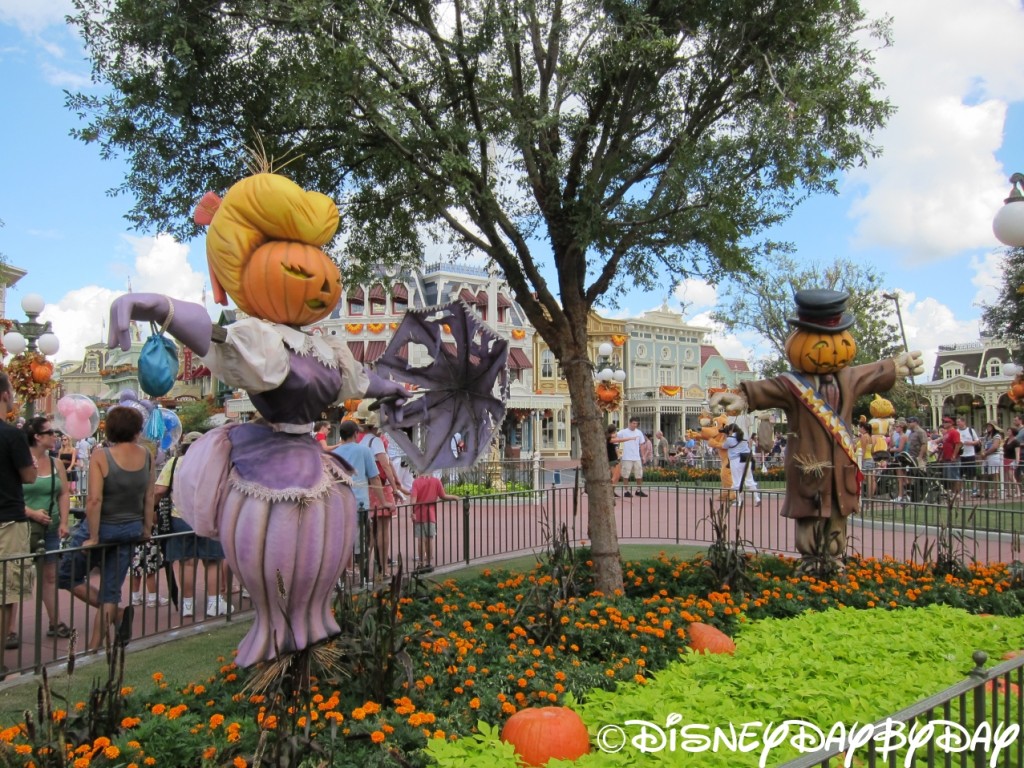 Magic Kingdom: Mickey’s Not So Scary Halloween Party | DisneyDayByDay