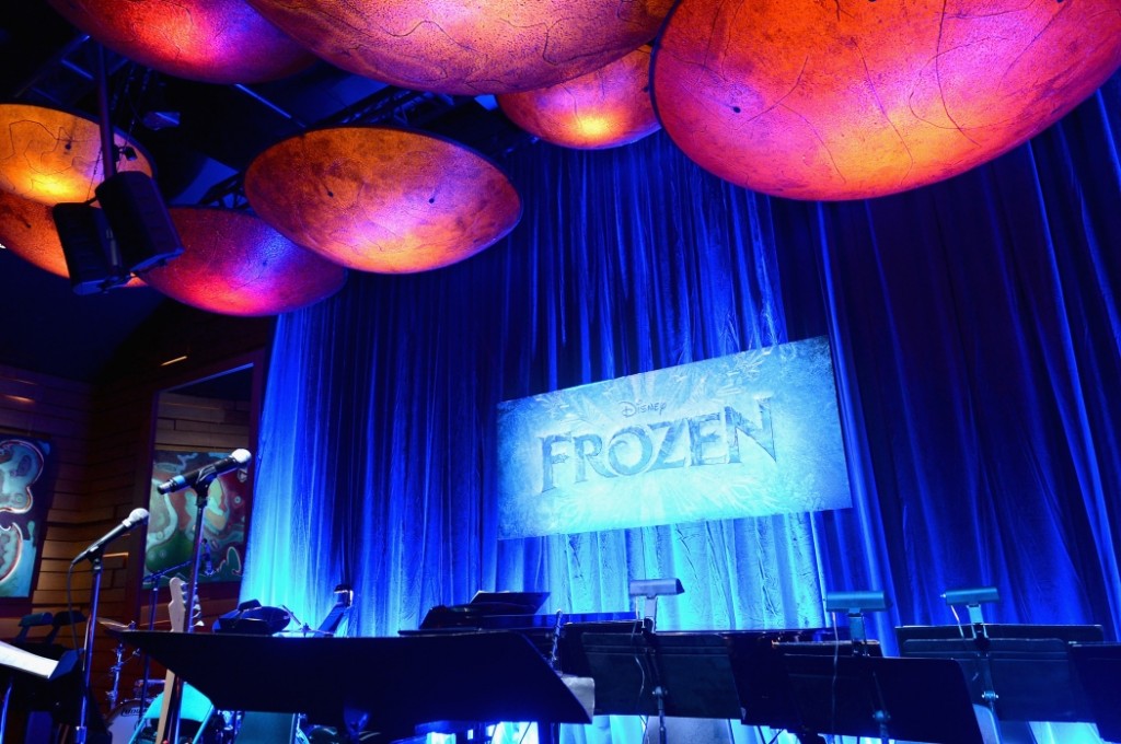 Celebration of Frozen – Live Performance Pictures | DisneyDayByDay