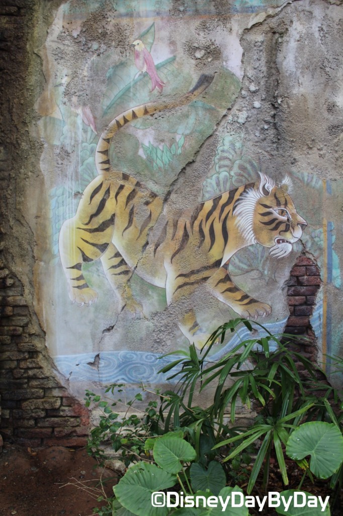 Animal Kingdom – Maharajah Jungle Trek | DisneyDayByDay