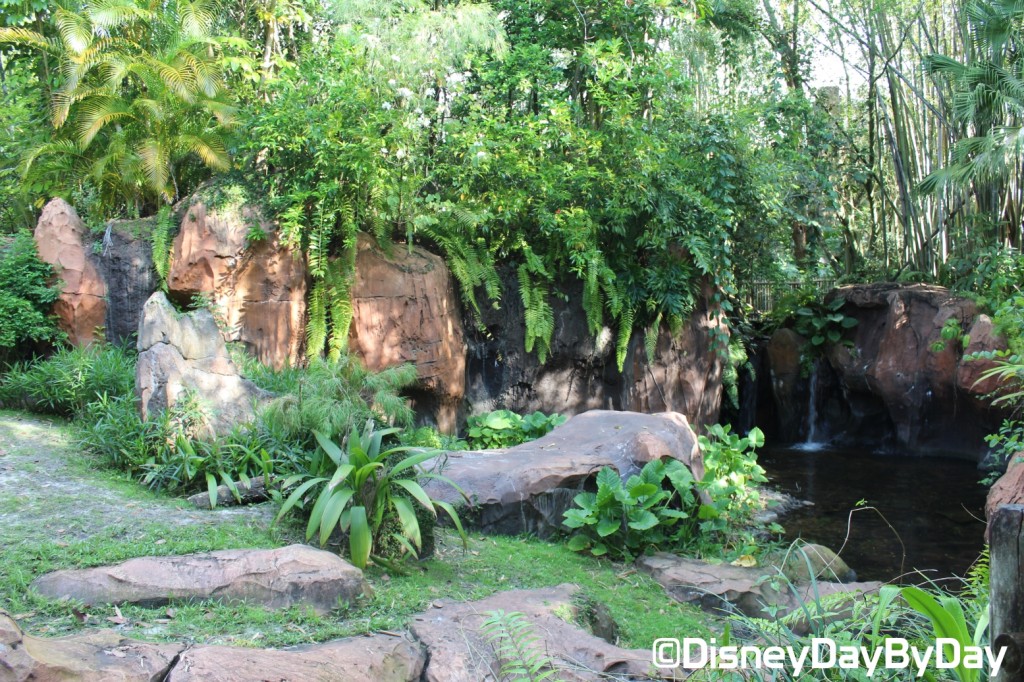 Animal Kingdom – Maharajah Jungle Trek | DisneyDayByDay