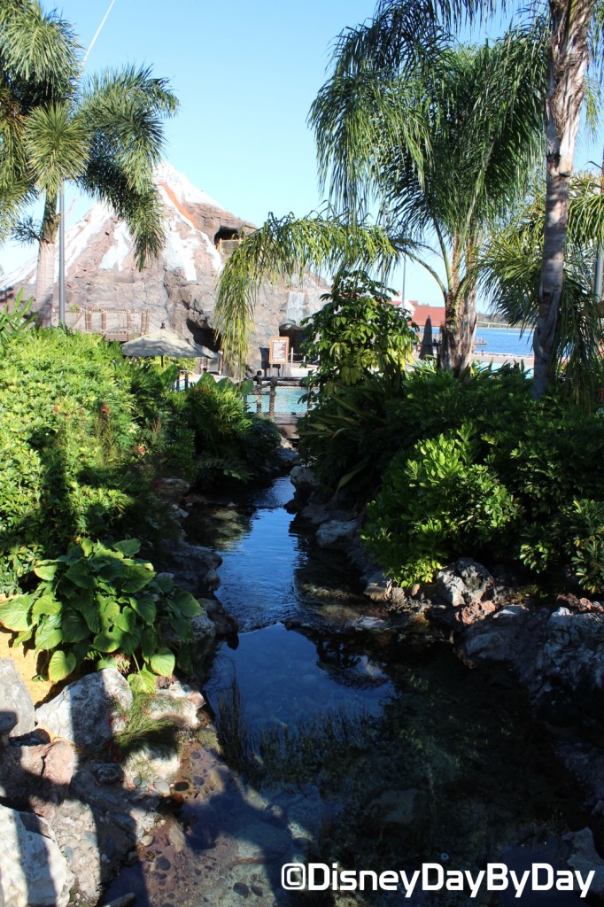 Disney World Lodging: Disney’s Polynesian Resort | DisneyDayByDay