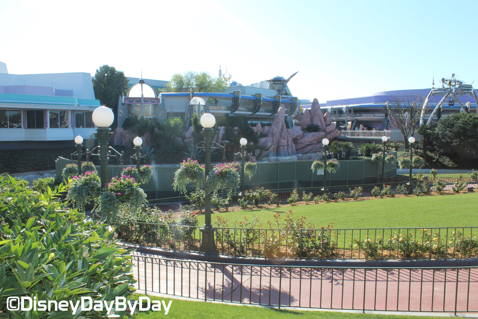 Magic Kingdom Hub Expansion Picture Update | DisneyDayByDay