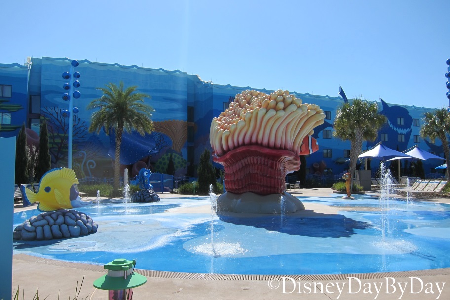 Walt Disney World Lodging – Art of Animation – The Big Blue Pool 4 ...